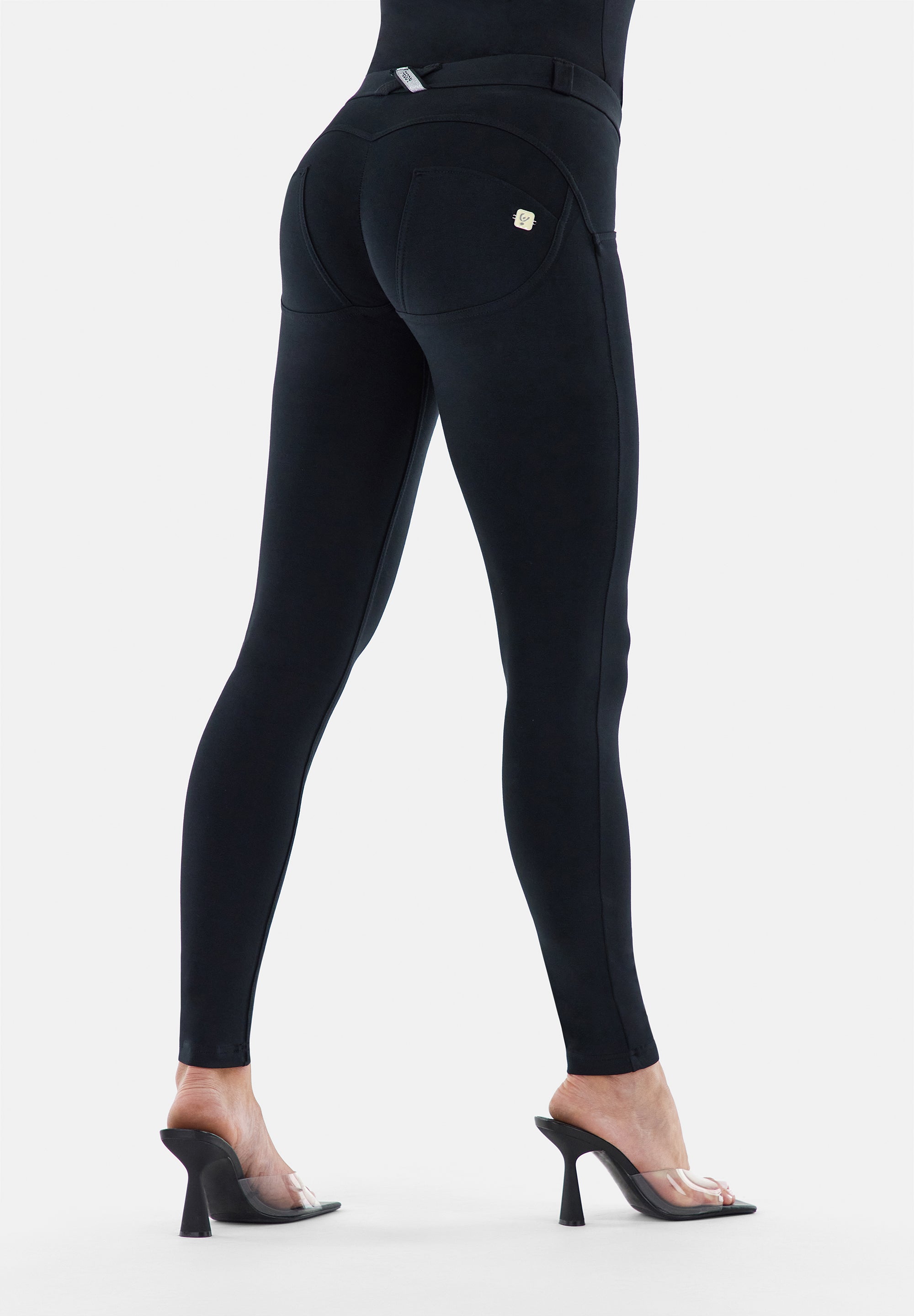 Freddy WR.UP® Regular Rise Skinny Pushup Pants, Shaping & Lifting - LIVIFY